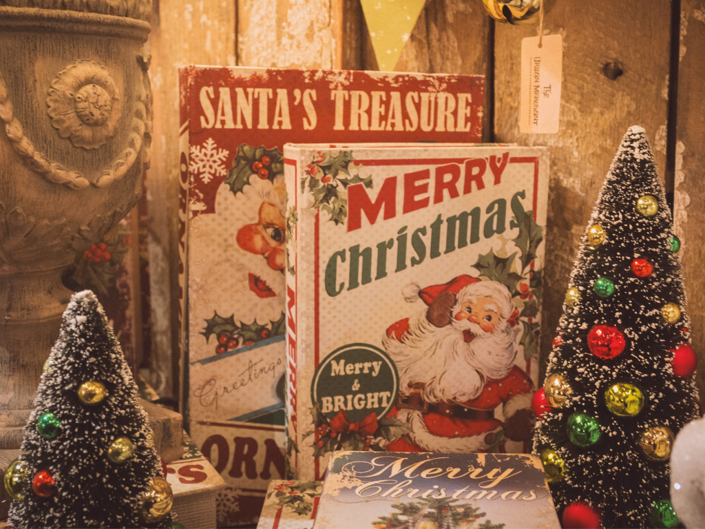 Have a Rocking, Swinging, & Swanky Christmas with our Vintage Holiday ...